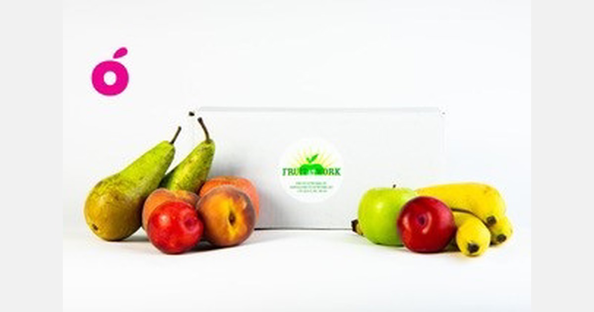 Group Bruno & Fruit At Work slaan de handen in elkaar