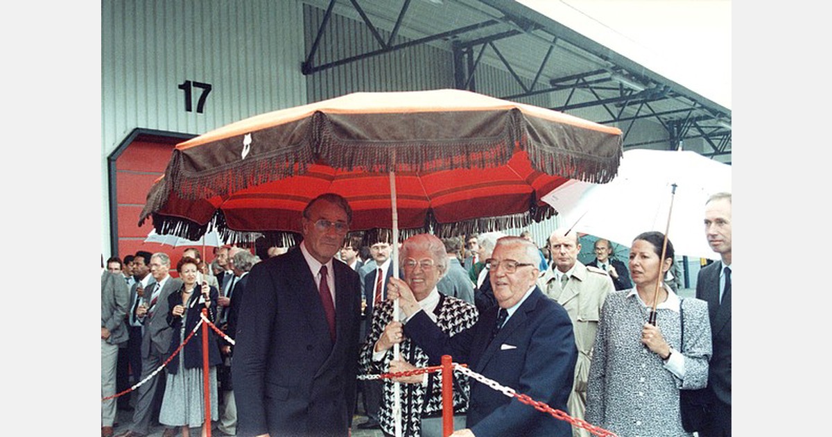 Uit de oude doos: Rotterdam Fruit Terminal officieel geopend