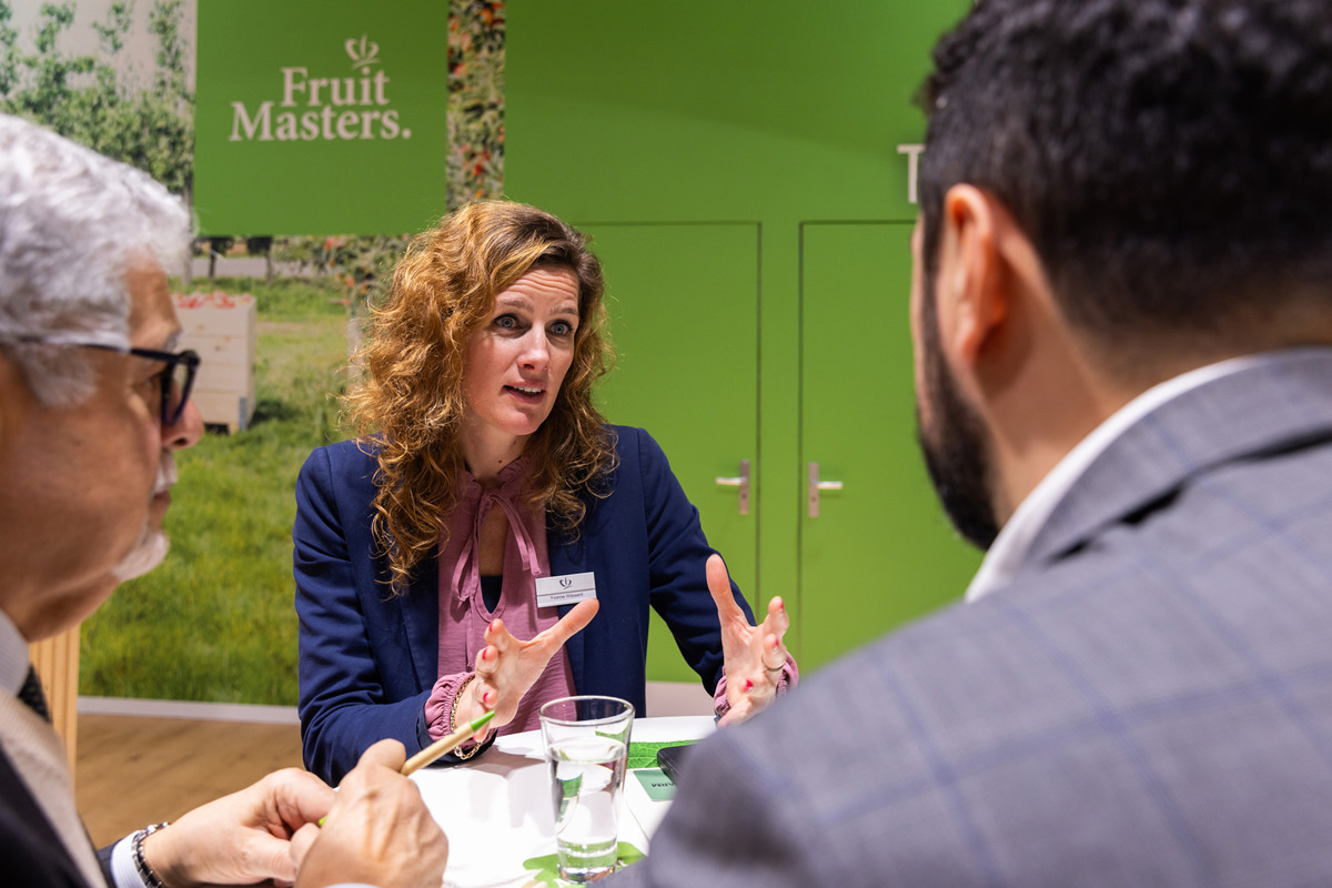 Aansluiting elf leden in hardfruit en zachtfruit voor BioMasters