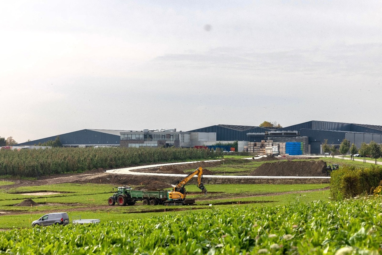Bouw van nieuwe sorteerhal van 12.000 m² gestart bij Devos Group
