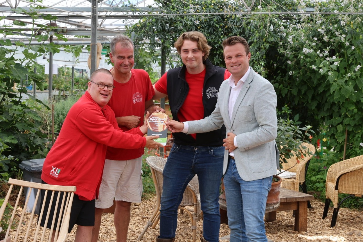 BoereGoed ontvangt landelijke Boerderijwinkel Award