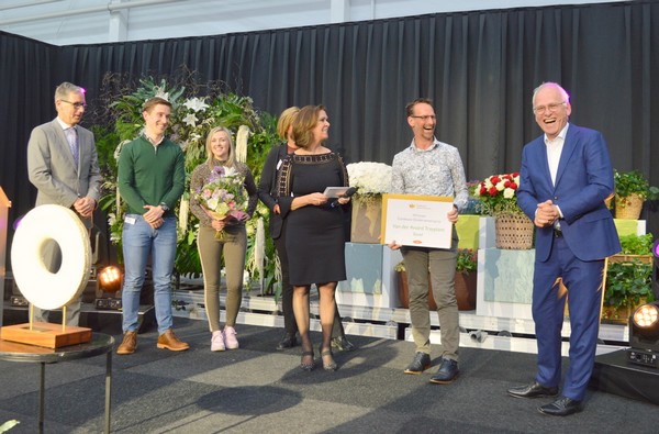 Van der Avoird Trayplant wint Tuinbouw Ondernemersprijs